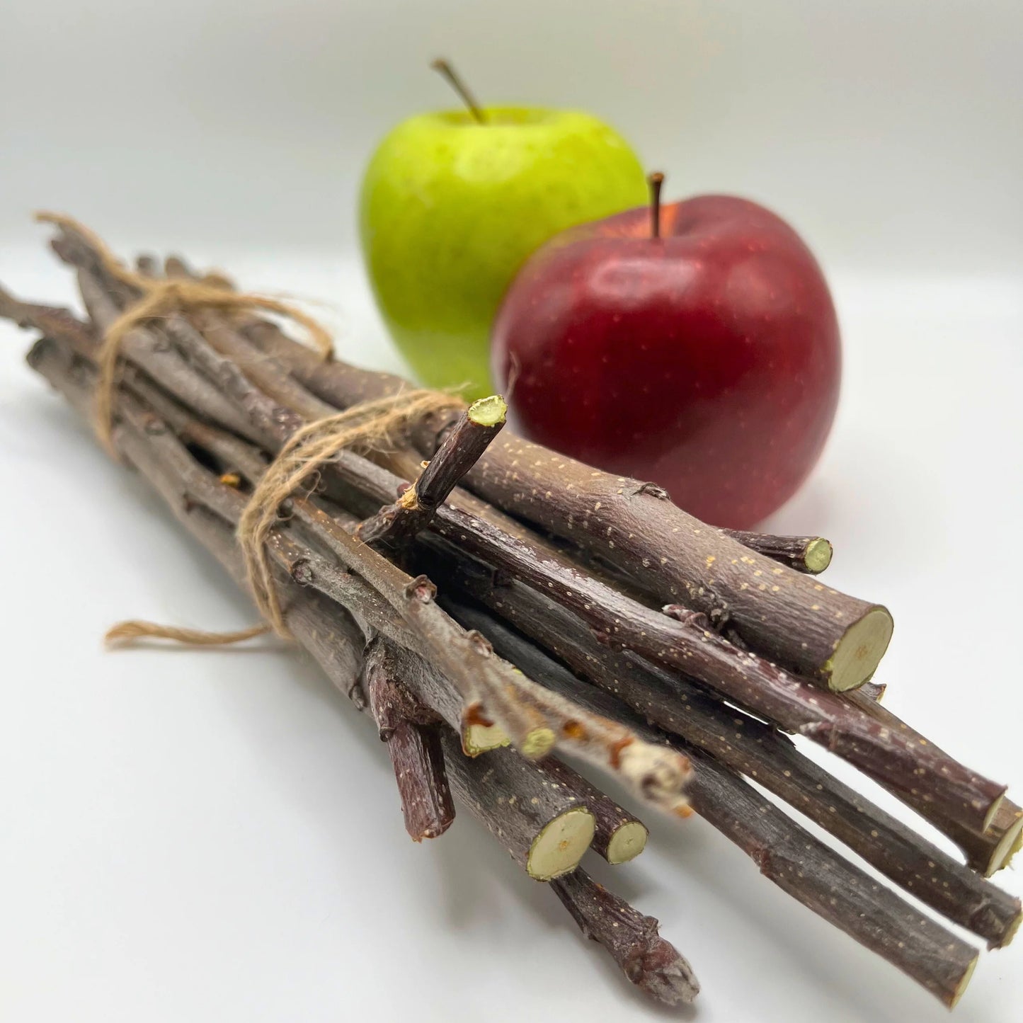 Apple Branch Bundles – Buy Canadian Group Inc.