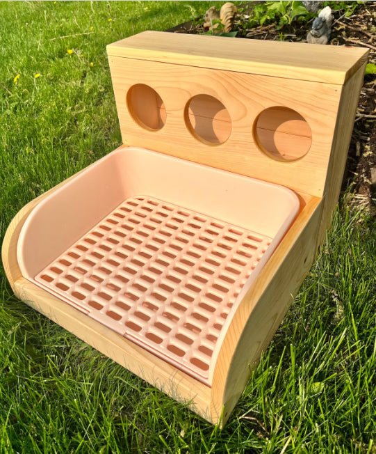 Rabbit Hay Feeder, Litter Box & Mesh Grate – Buy Canadian Group Inc.