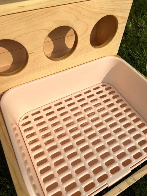 Rabbit Hay Feeder, Litter Box & Mesh Grate – Buy Canadian Group Inc.